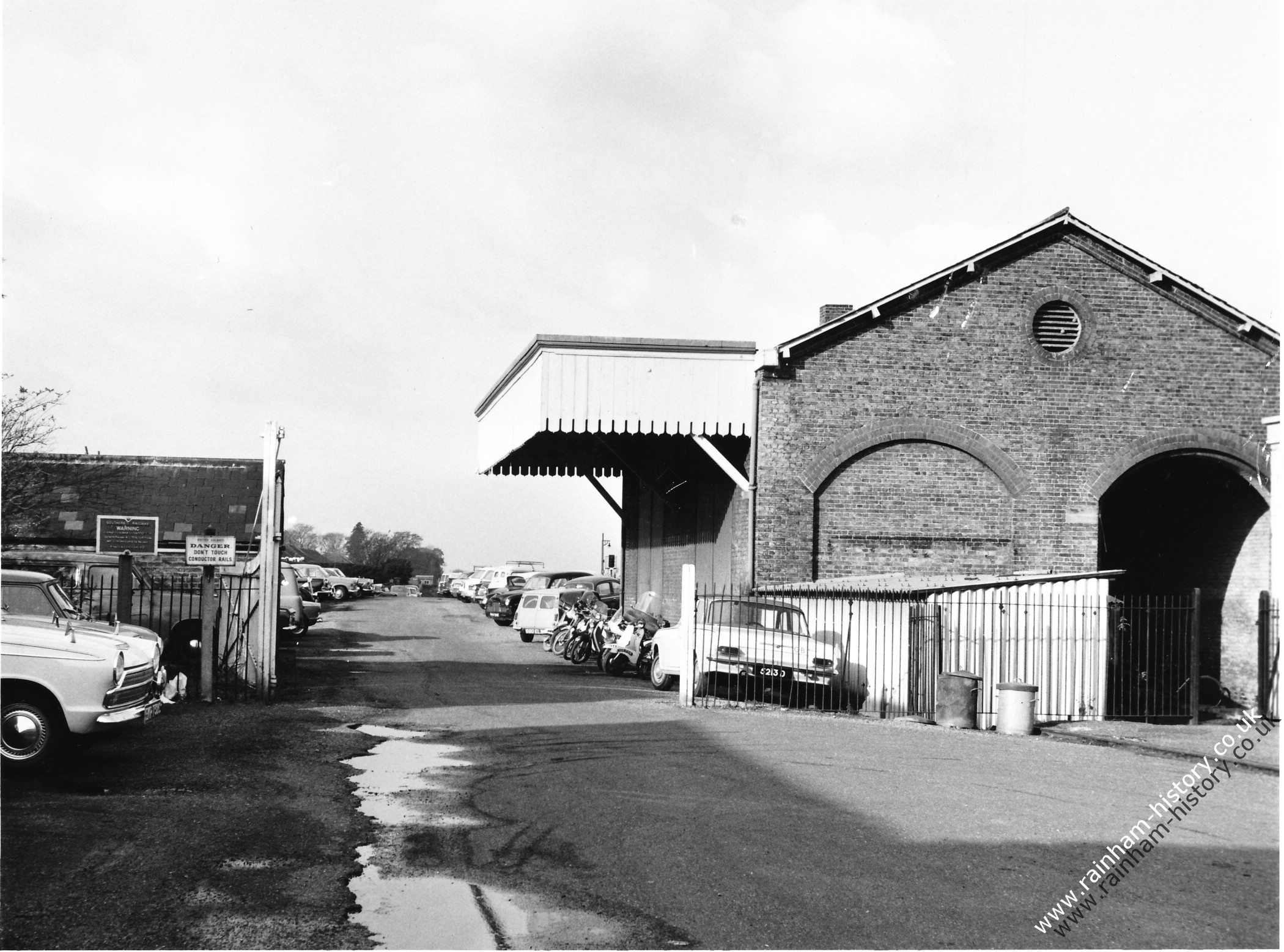 Rainham Station Photos from 1966